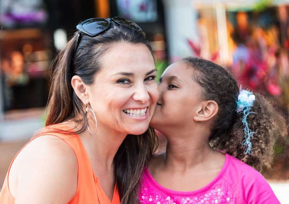 A White Parent's Guide to Doing Black Girl Hair - FamilyEducation